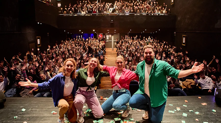 Catalunya aixeca el teló | Teatreneu